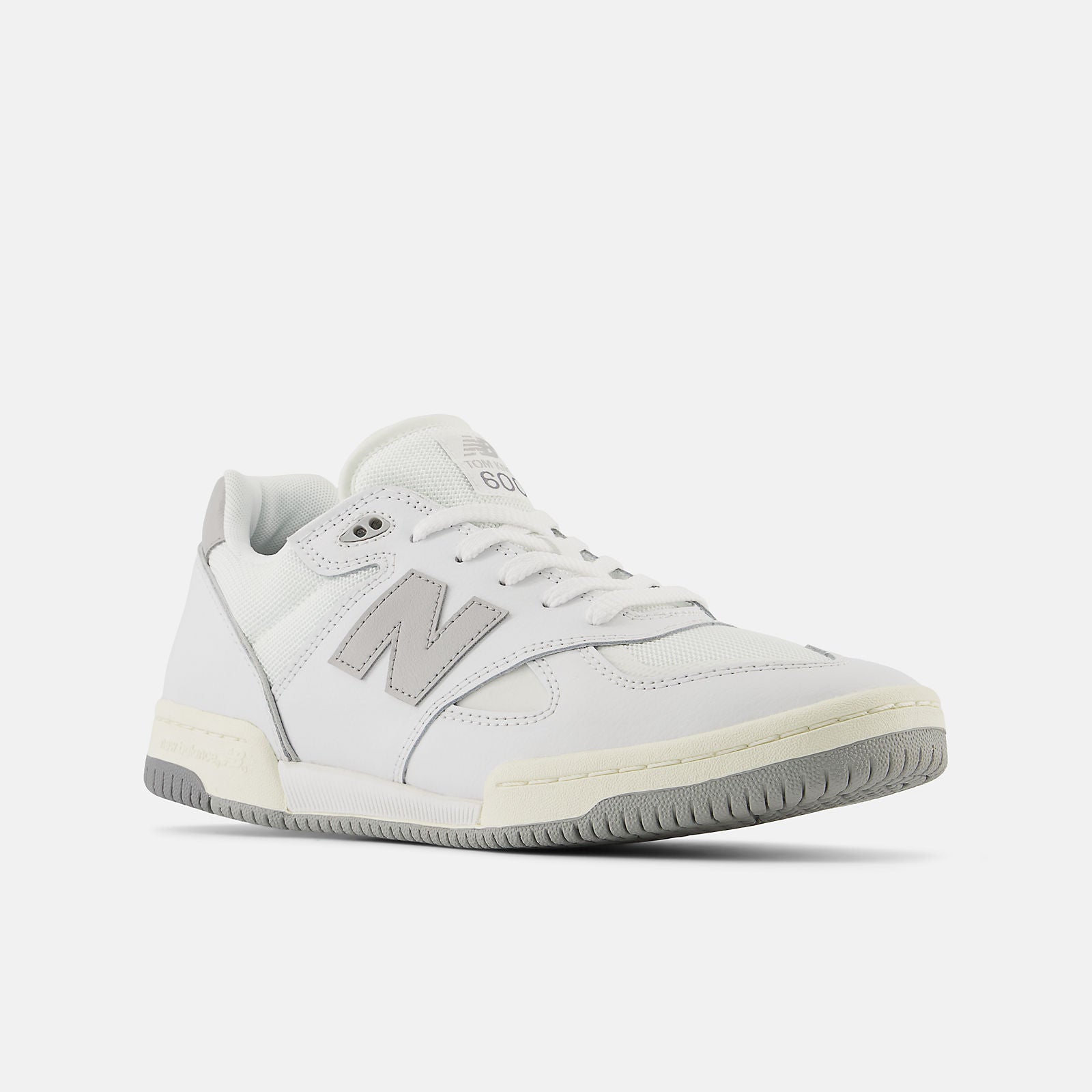 NEW BALANCE 600 TOM KNOX WHITE/RAIN CLOUD – The Drive Skateboard Shop