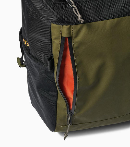 ROARK PASSENGER 27L BACKPACK BLACK/MILITARY | The Drive Skateshop